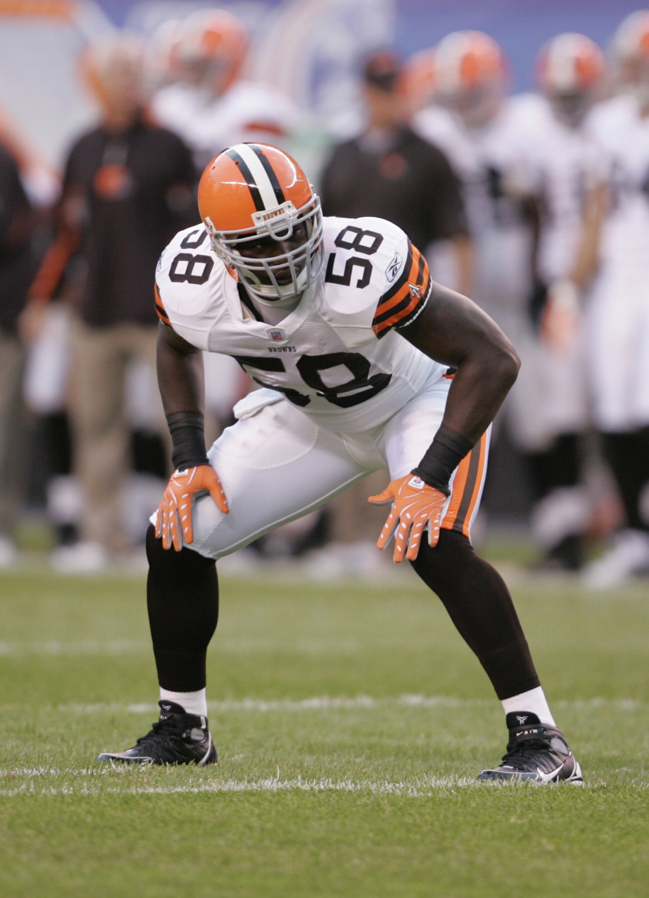 Top 10 Middle Linebackers for the 2010 NFL Season
