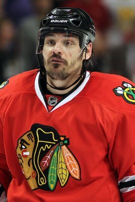 Ryan Clowe's Biggest Fan is not happy that he's a Ranger now : r/hockey