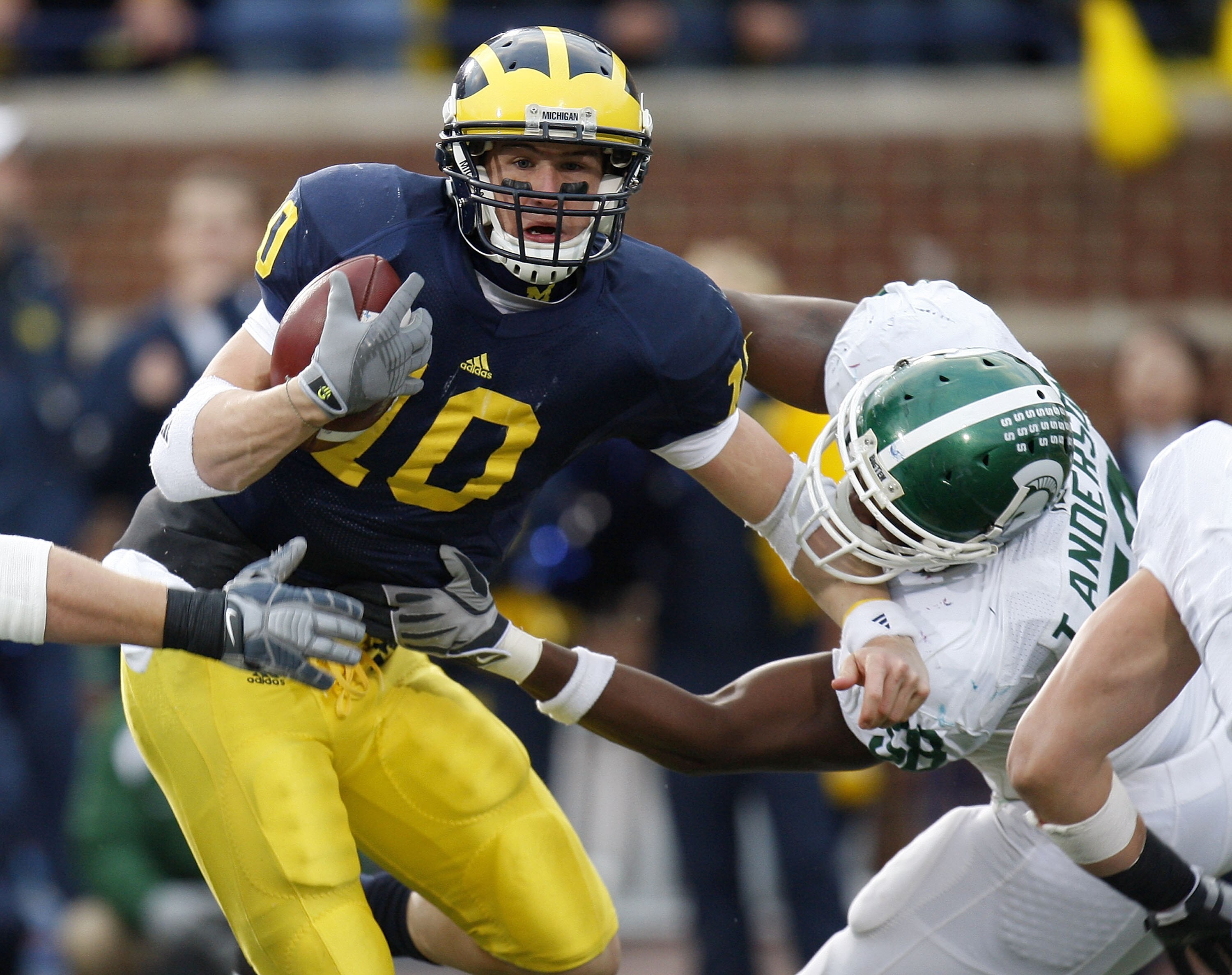 The Top 20 College Football Transfer Players To Watch in 2010