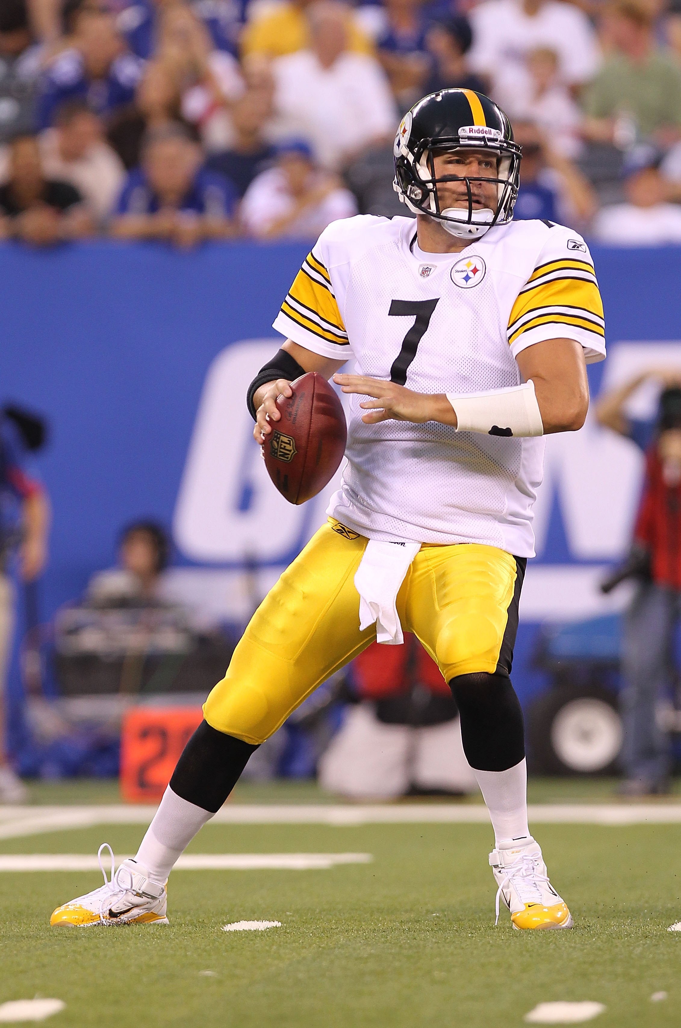 Pittsburgh Steelers: Isaac Redman, Dennis Dixon, Questions Still Remain ...