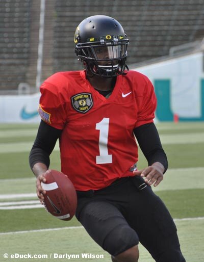 Starter Decided: Oregon Duck Fans Get To Know Darron Thomas (plus video ...