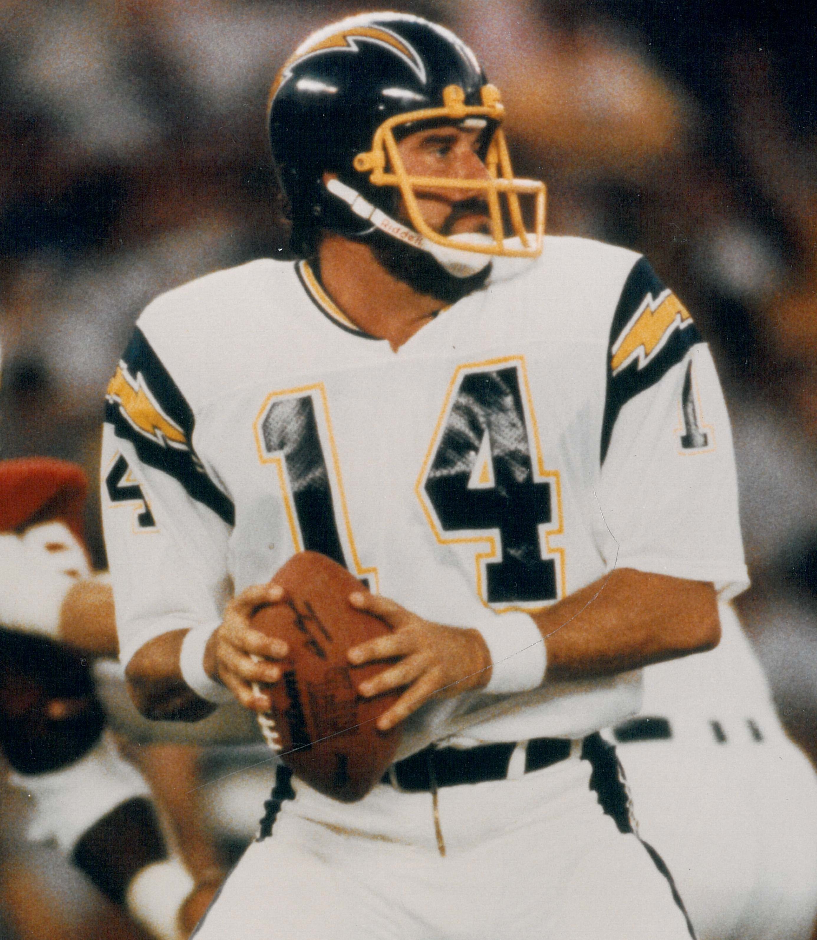 The Top 5 Greatest Quarterbacks To Never Win A Superbowl
