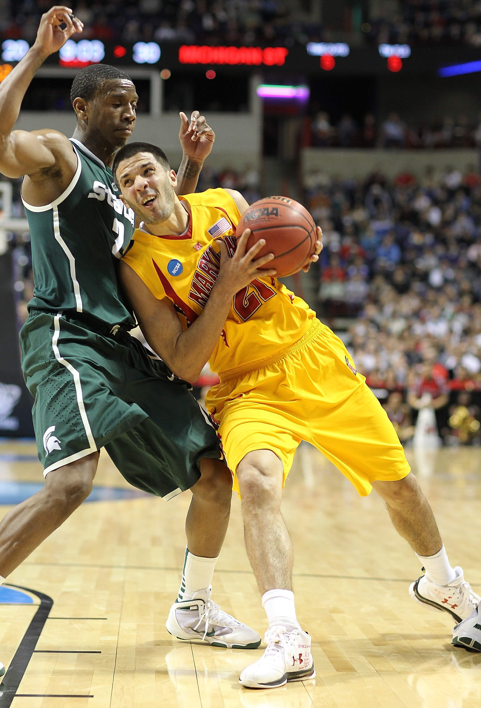 Super Hops: 10 NBA Players We'd Love To See with Spring Loaded Sneakers ...