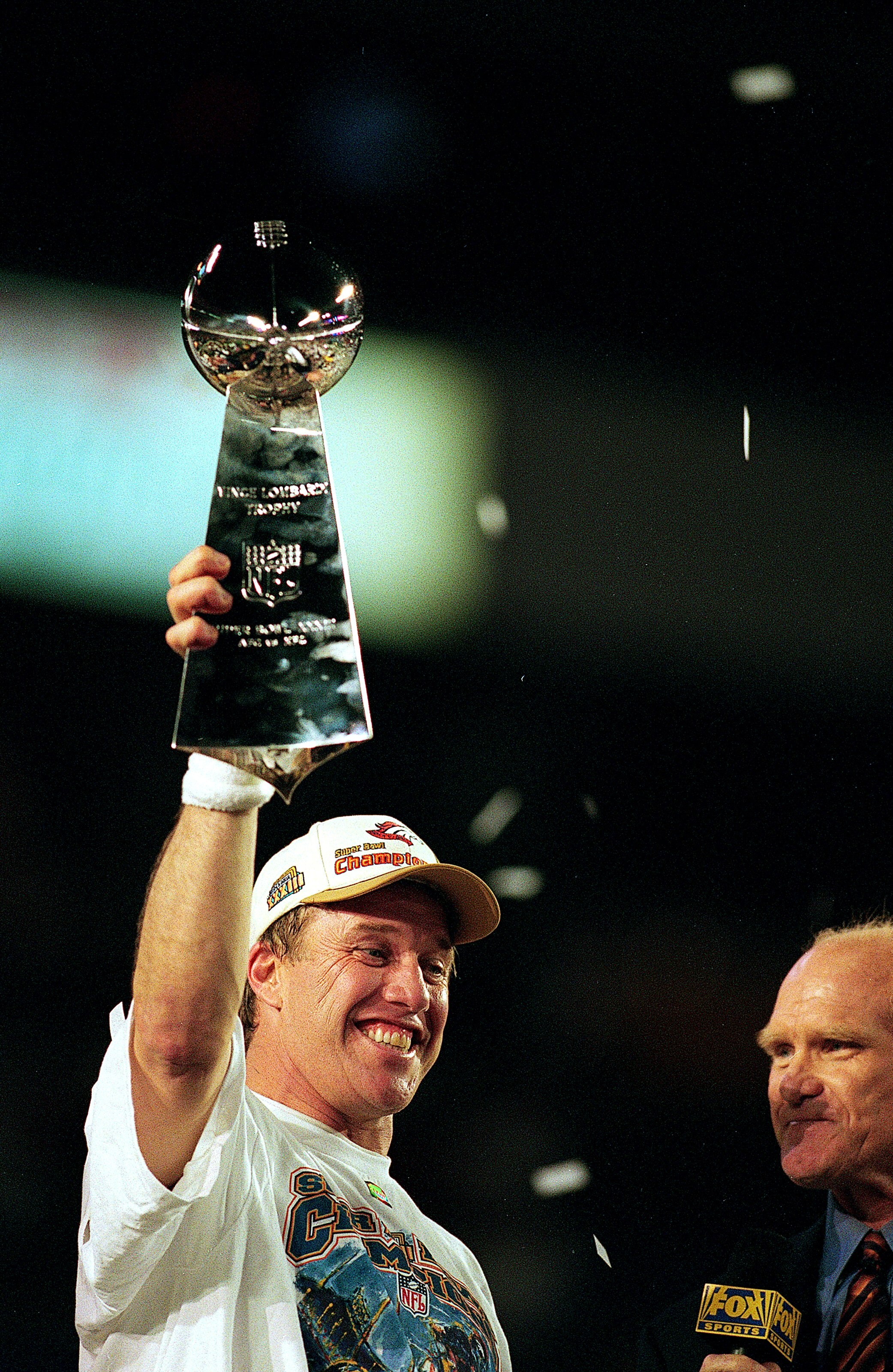 Top Ten NFL Quarterbacks: What NFL Greats of Past and Present Make The ...