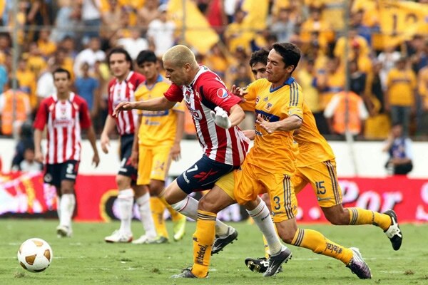 5 Players That Need to Pick Up Their Game for Chivas This Season