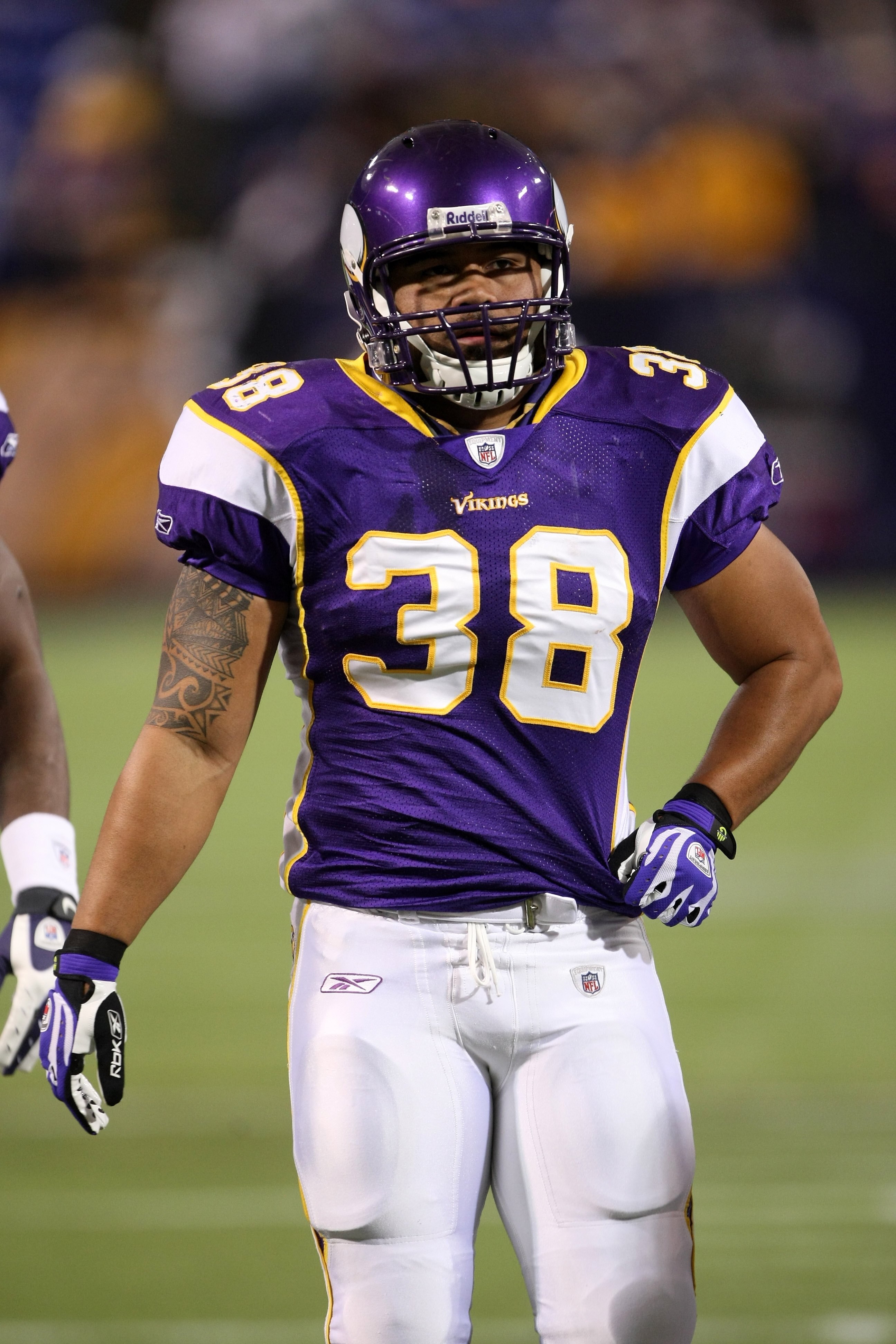 QB Max Hall of Arizona Cardinals and Eleven Other Mormons Making Impact ...