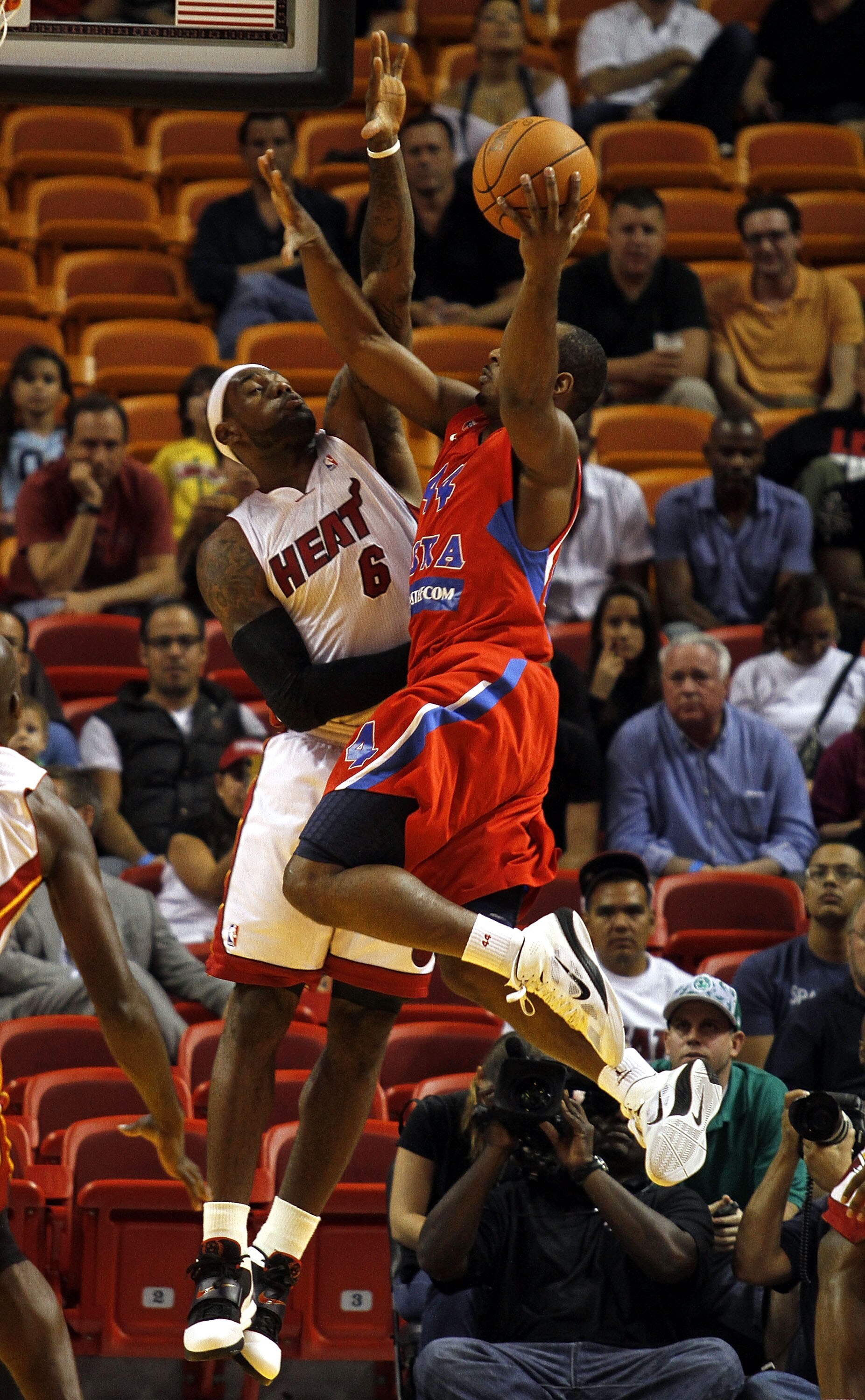 Kobe Bryant or Dwyane Wade: Which Injury Hurts Their Team More? | News ...