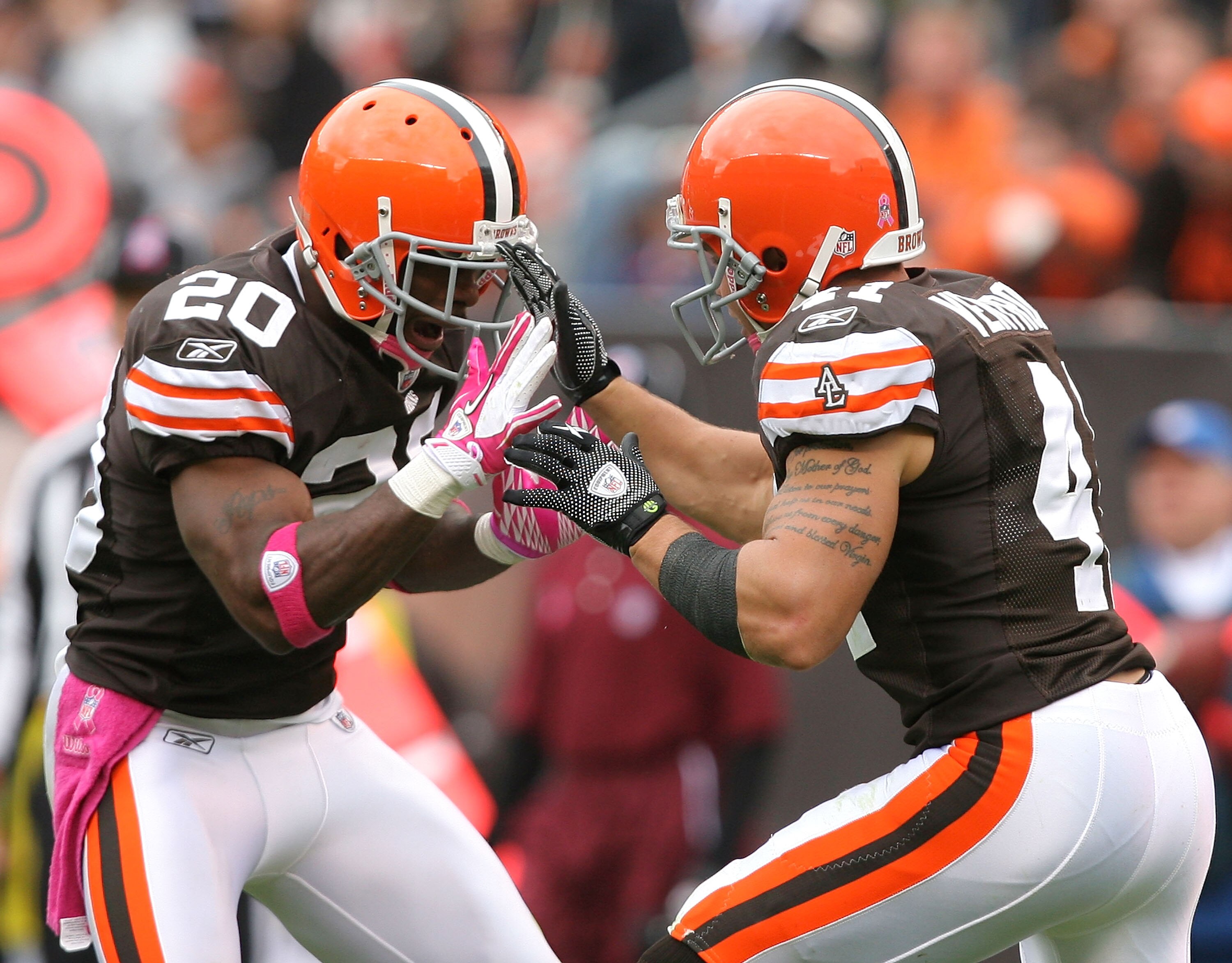 Cleveland Browns Mid-Season Awards: Colt McCoy, Peyton Hillis, and 2010 ...