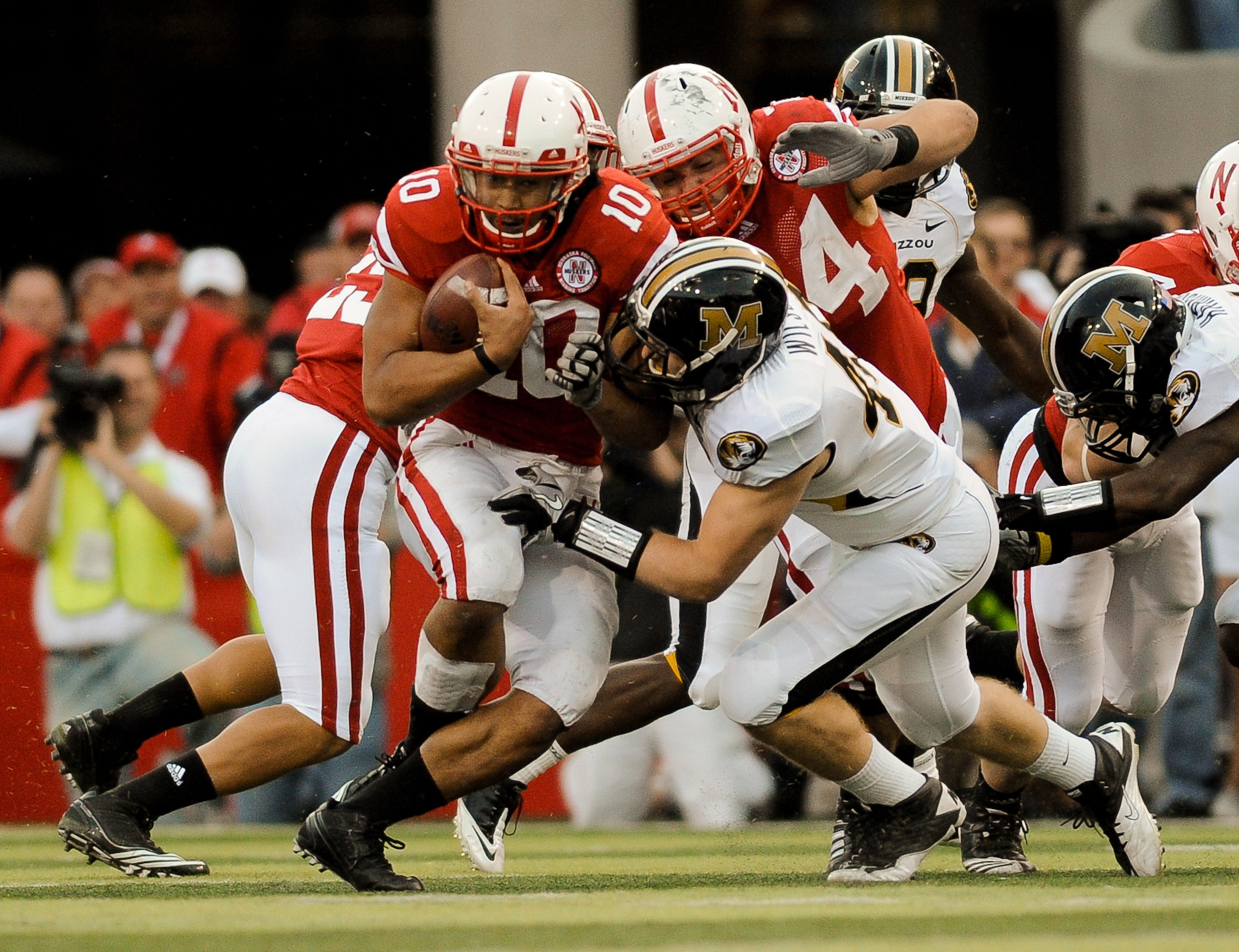 College Football Week 10: Auburn Coasts, Alabama Tested | Bleacher ...