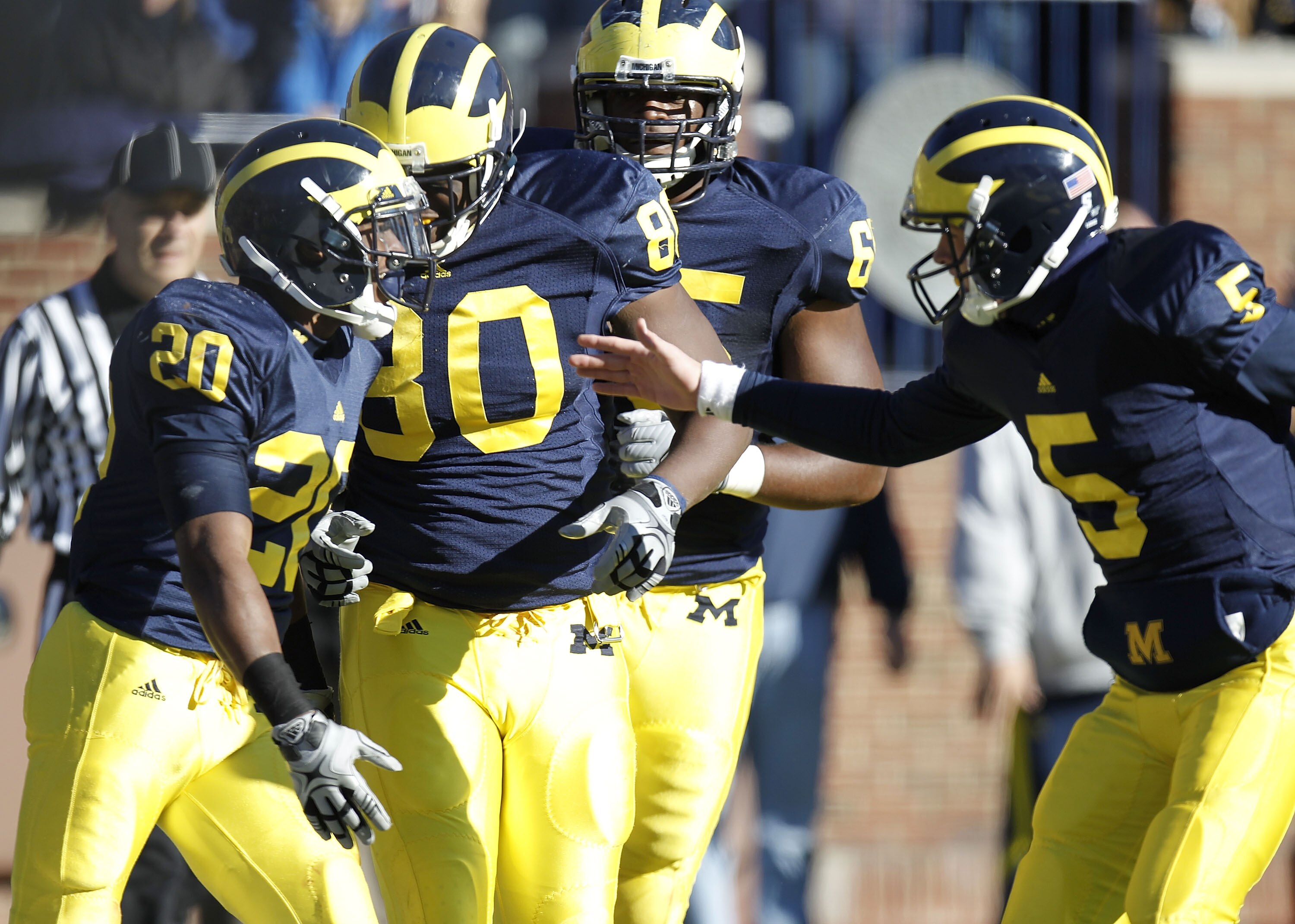 College Football Rankings: 10 Teams That Will Upset the Apple Cart