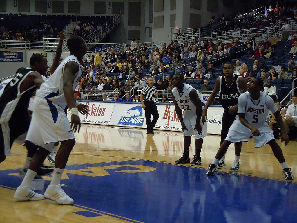 Hofstra Basketball Opens Regular Season with 102-62 Win Over ...