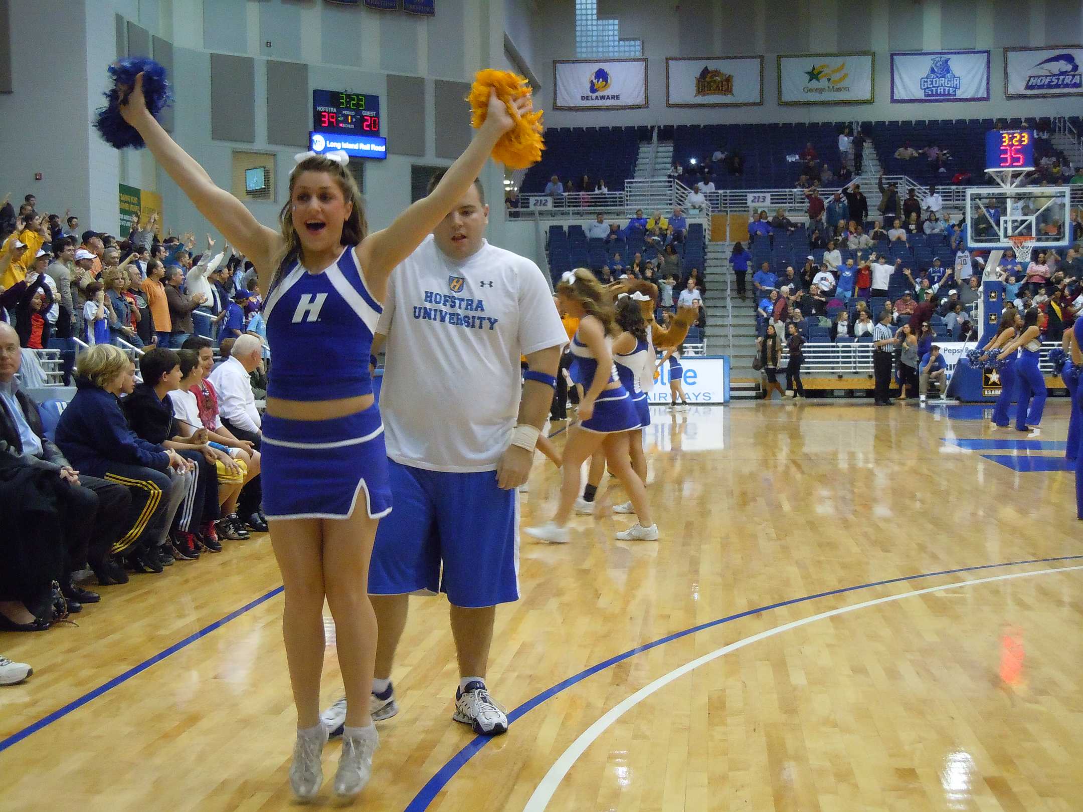 Hofstra Basketball Opens Regular Season with 102-62 Win Over ...