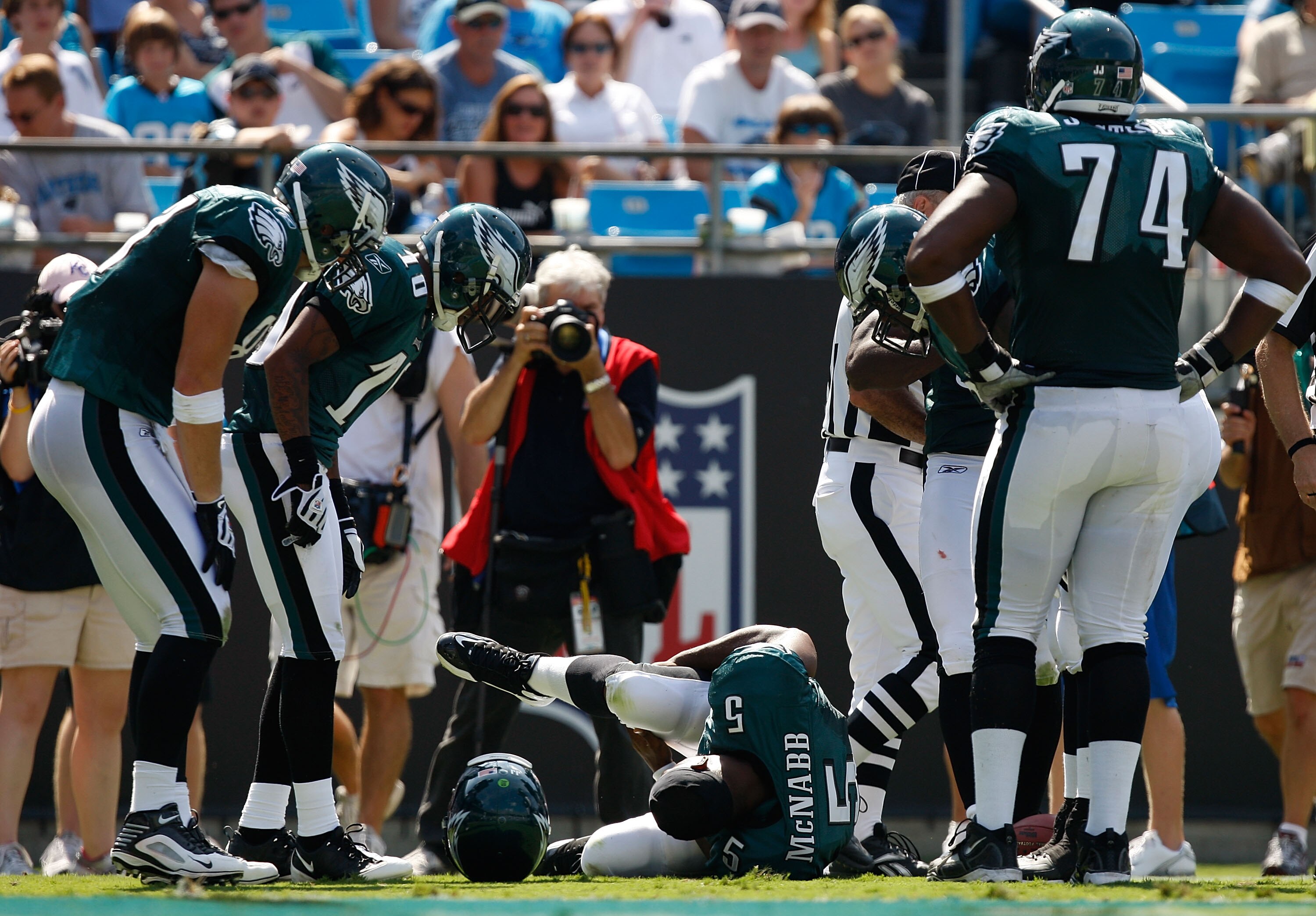 Donovan McNabb Extension: Five Important Details of the New Contract