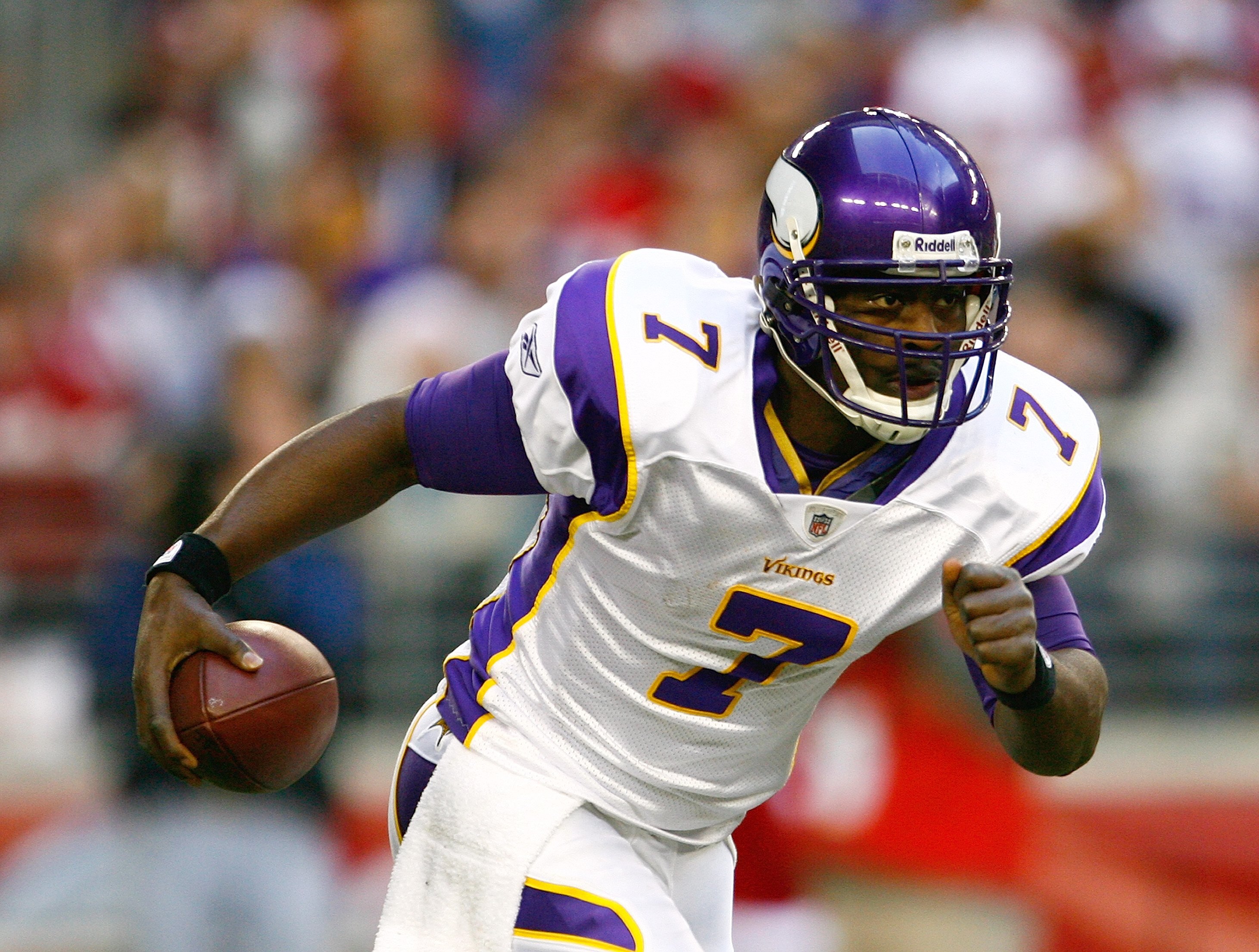 Minnesota Vikings: 10 Reasons Brad Childress Needs To Bench Brett Favre!