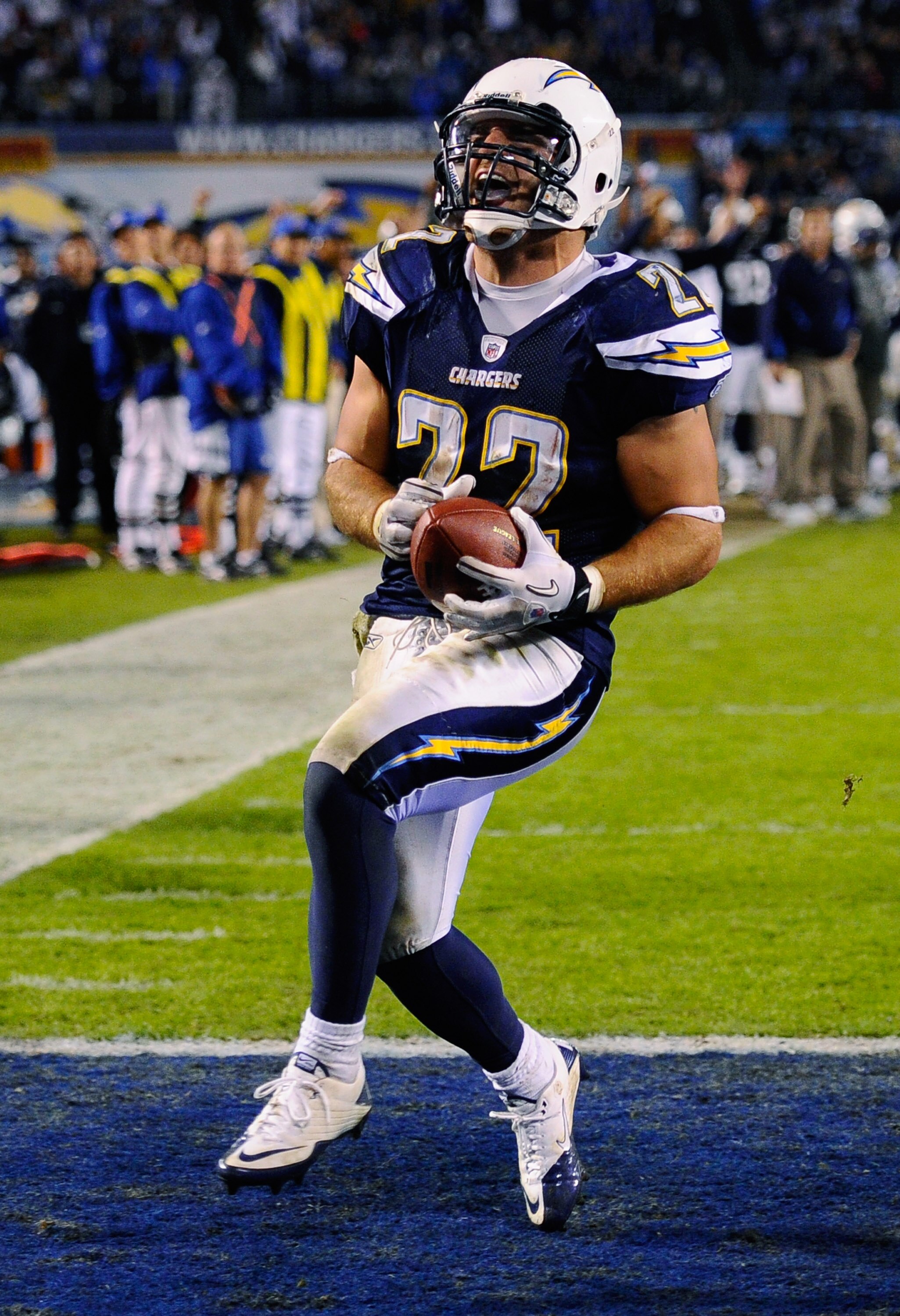 NFL Picks Week 12: Eagles, Jets, Packers and the Rest of the Weekend’s ...