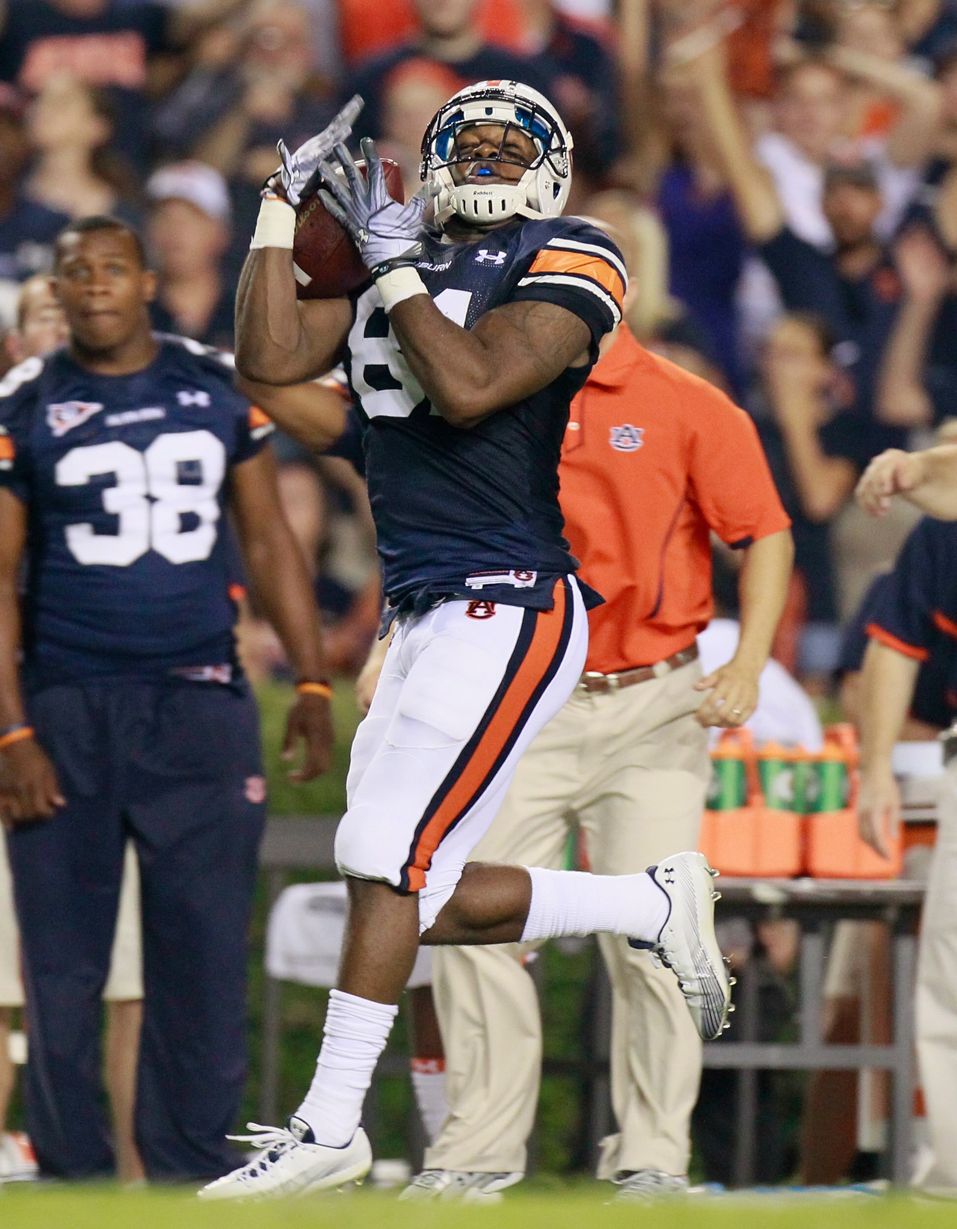 BCS Bowl Predictions: Auburn vs. Oregon, Who Has the Better Offense?