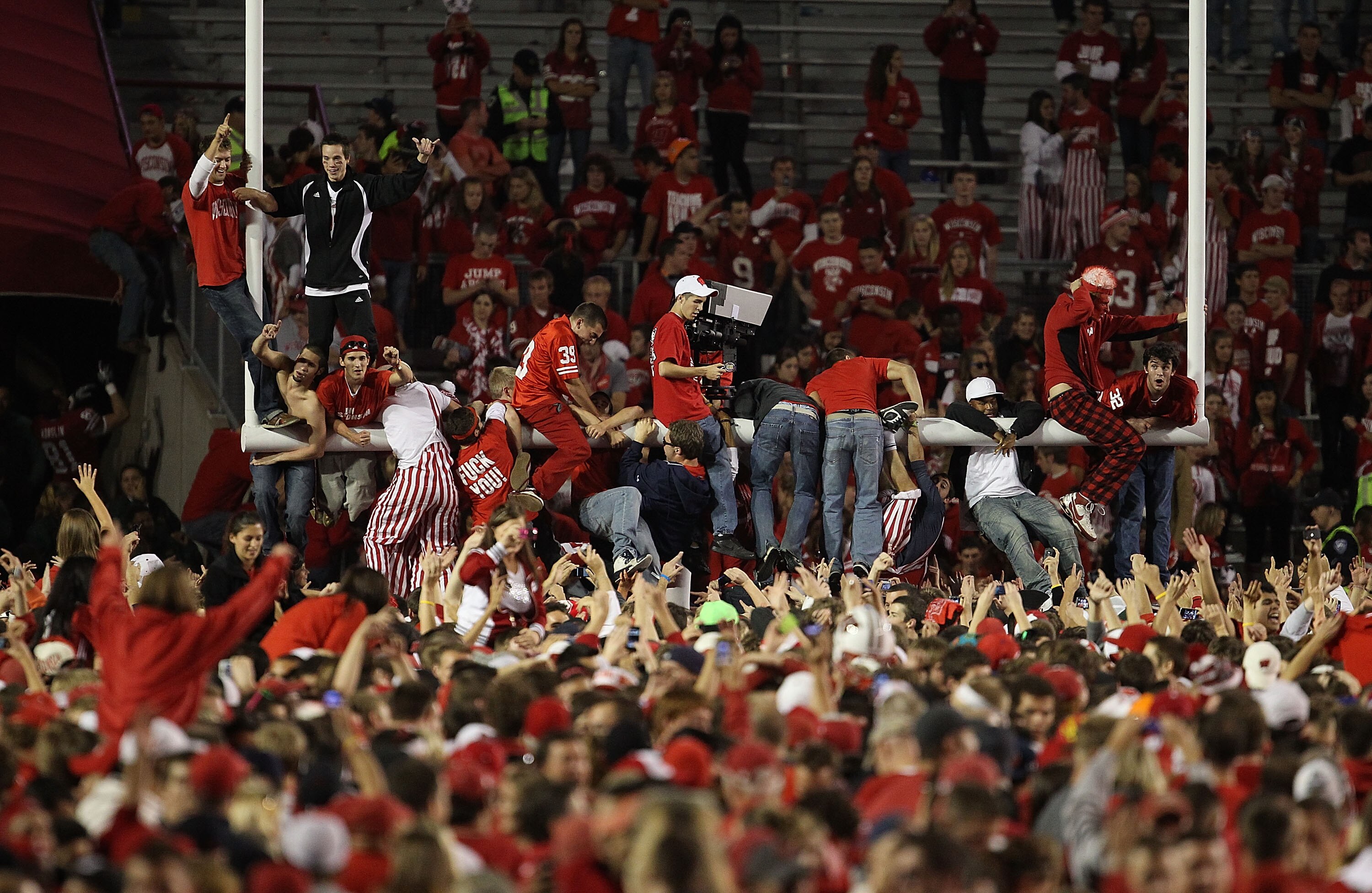 BCS Rankings: Power Ranking the BCS Top 25 Fanbases