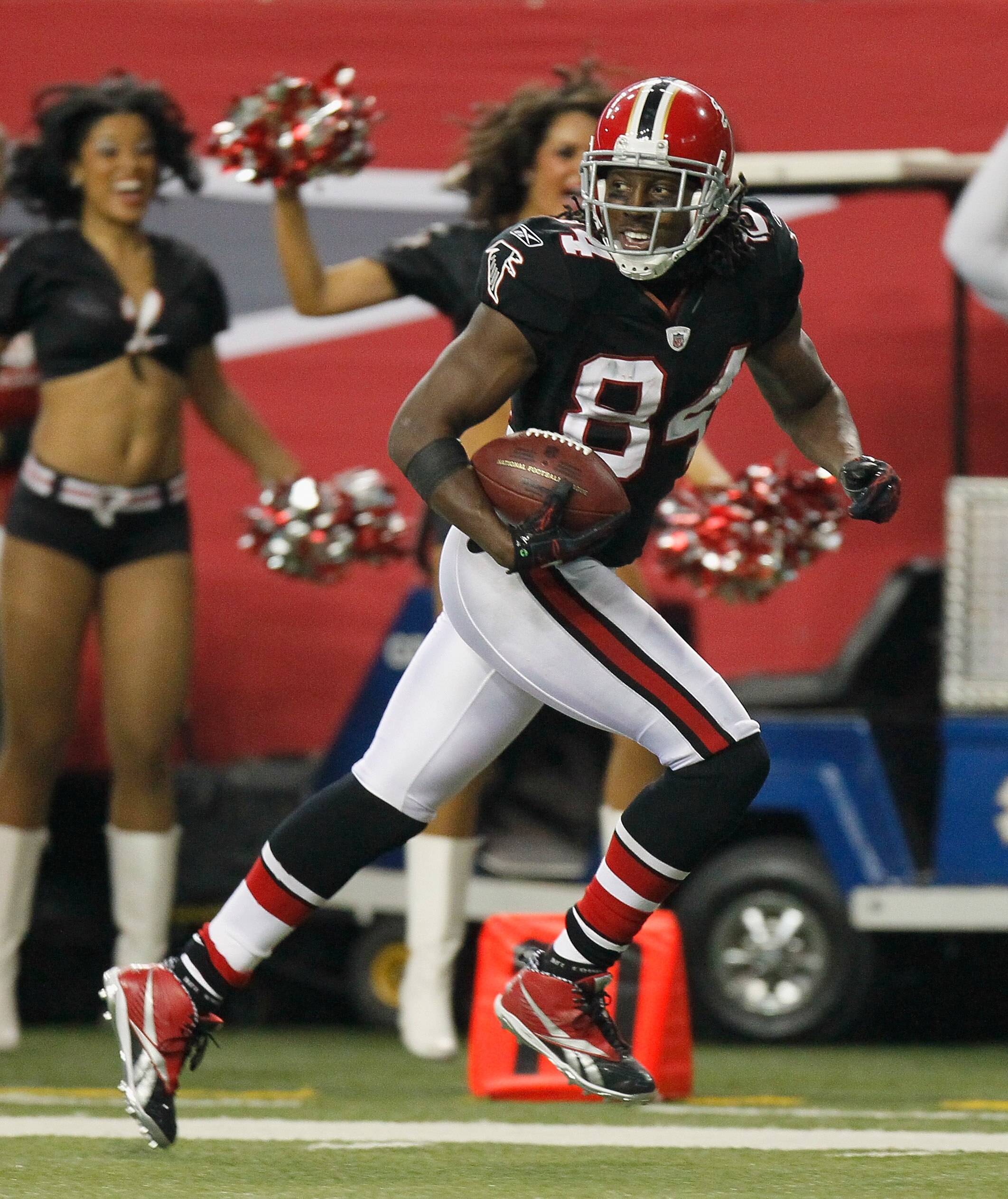 Atlanta Falcons Quick Hits: Injury Updates, Record Breaking and Awards