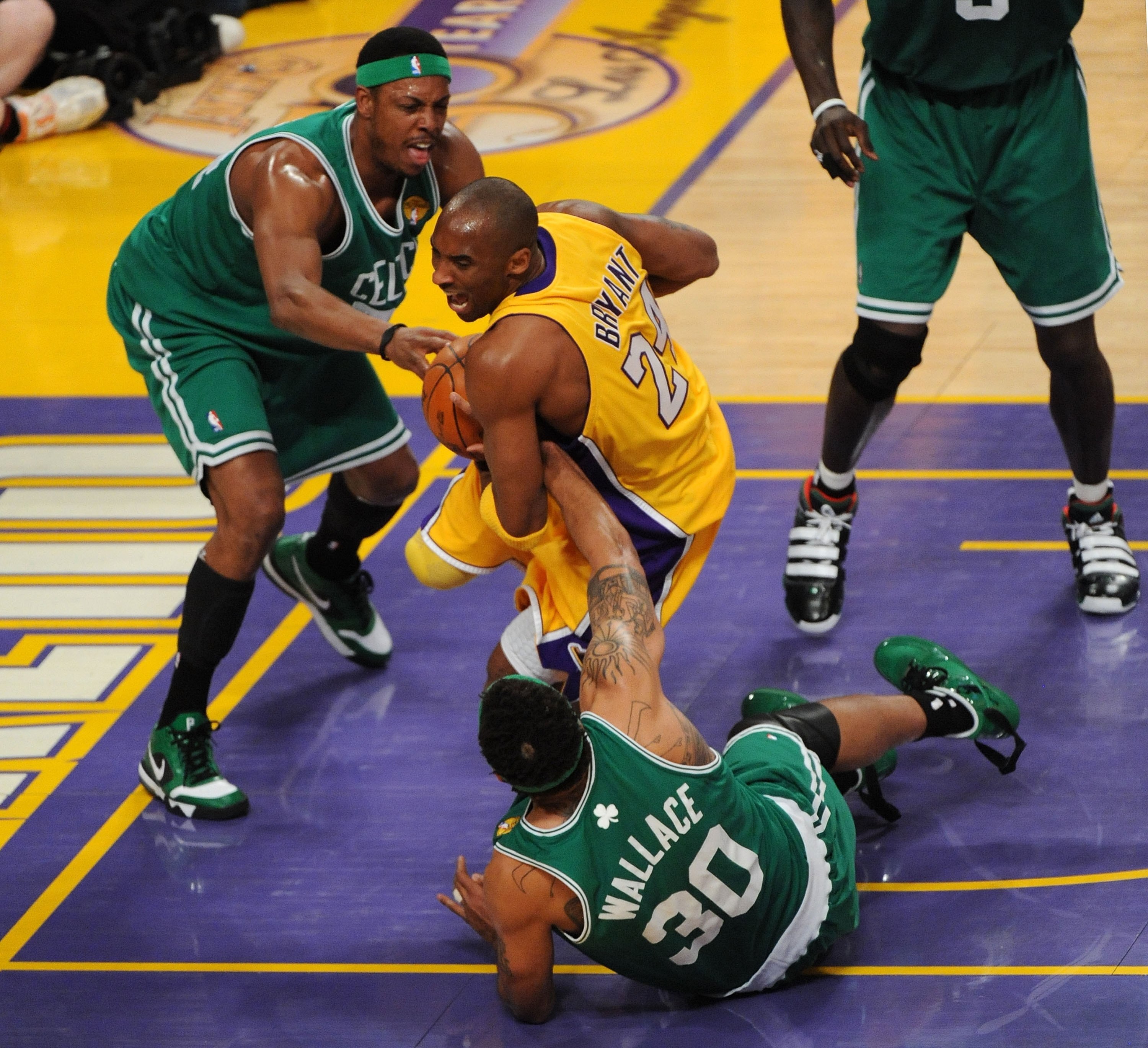 LeBron James and the 15 Most Suffocating Defenders in the NBA