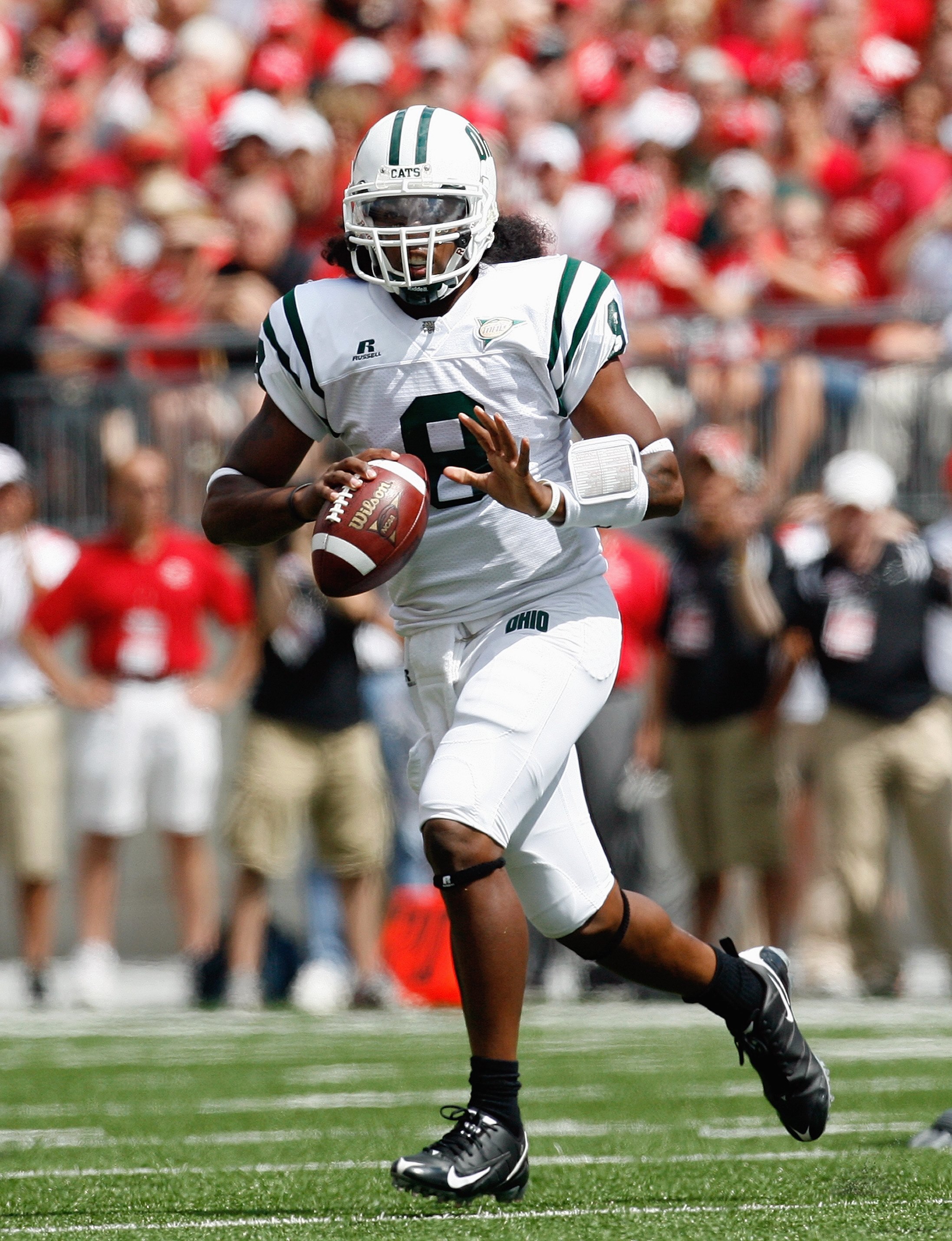 Bowl Season 2010: 35 Games, 35 Things That Will Surprise the Hell Out ...