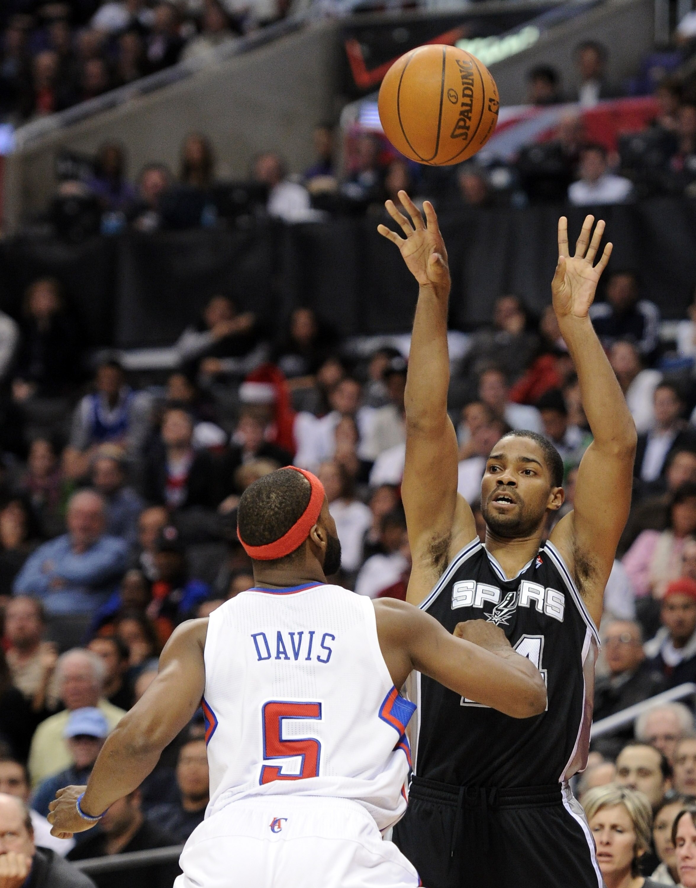 San Antonio Spurs: Why No Media Love for NBA's Top Team?