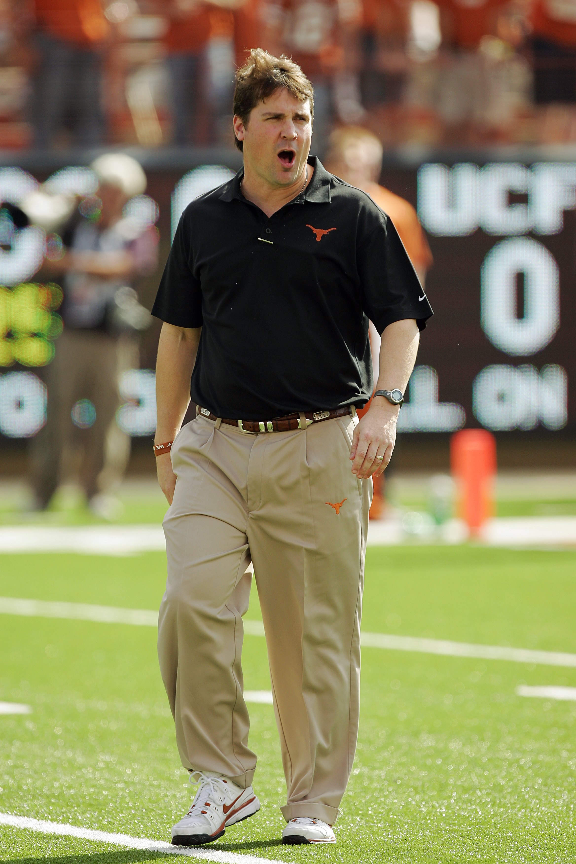 Outback Bowl: Can Will Muschamp Save The Florida Gators in 2011?