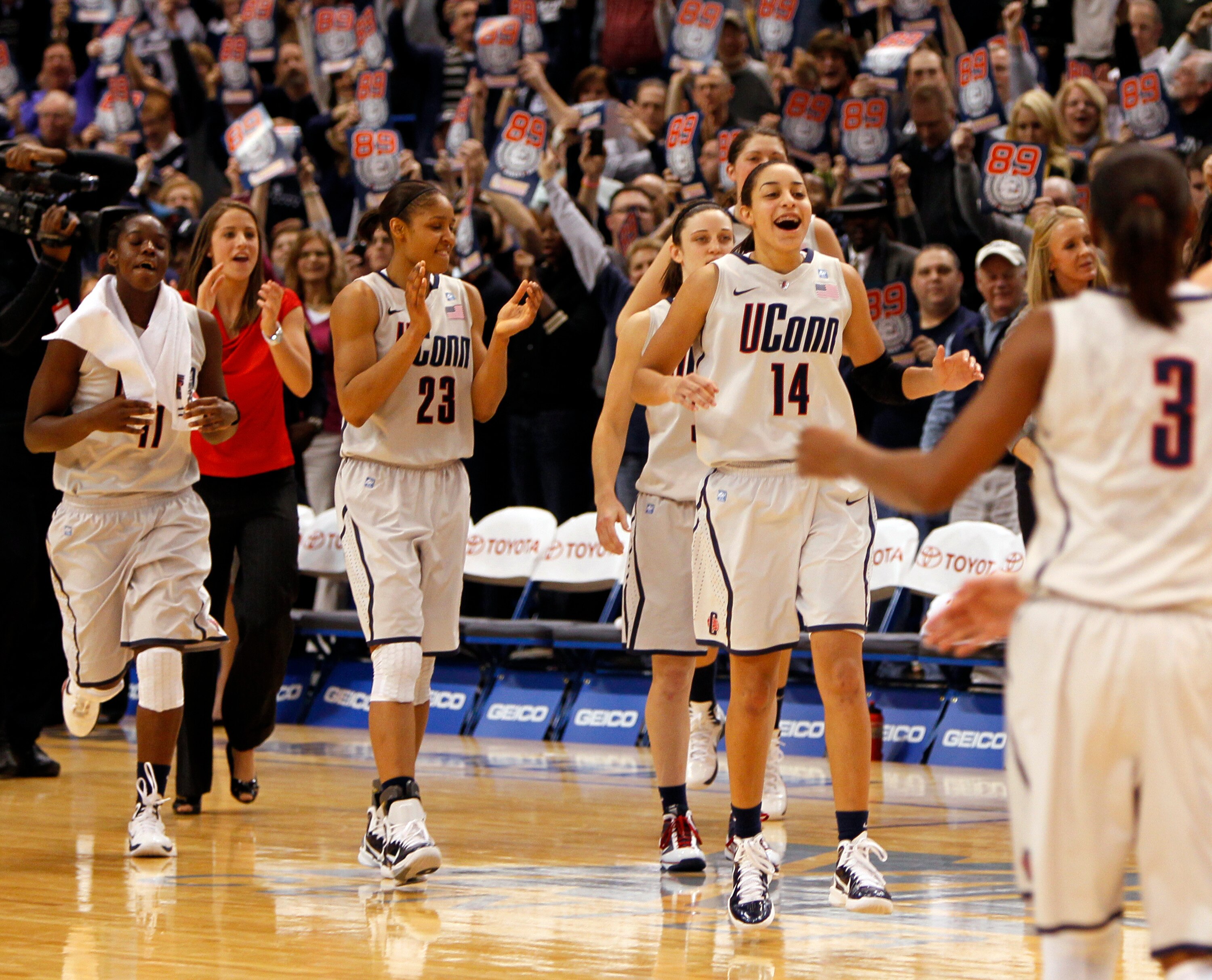 Stanford Women's Basketball Ends UConn's Streak: 10 Biggest Upsets ...