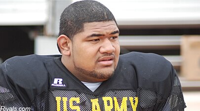 Viliami Moala Commits To Cal Over USC: What It Means For Cal Football