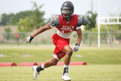 Arkansas Football: Top 10 Recruiting Commitments for 2011