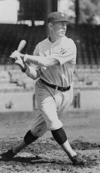 MLB Power Rankings: The Greatest Right Fielder in Every Team's History