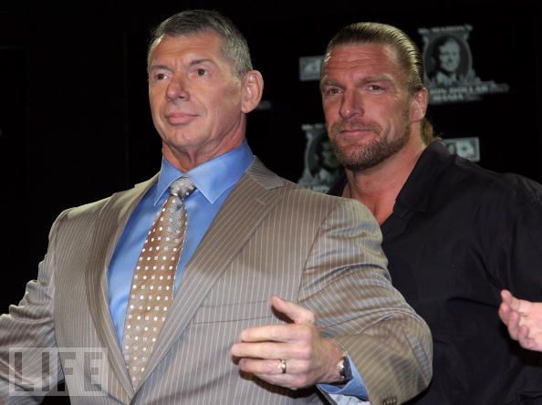 Potential WWE WrestleMania 27 Guest Hosts
