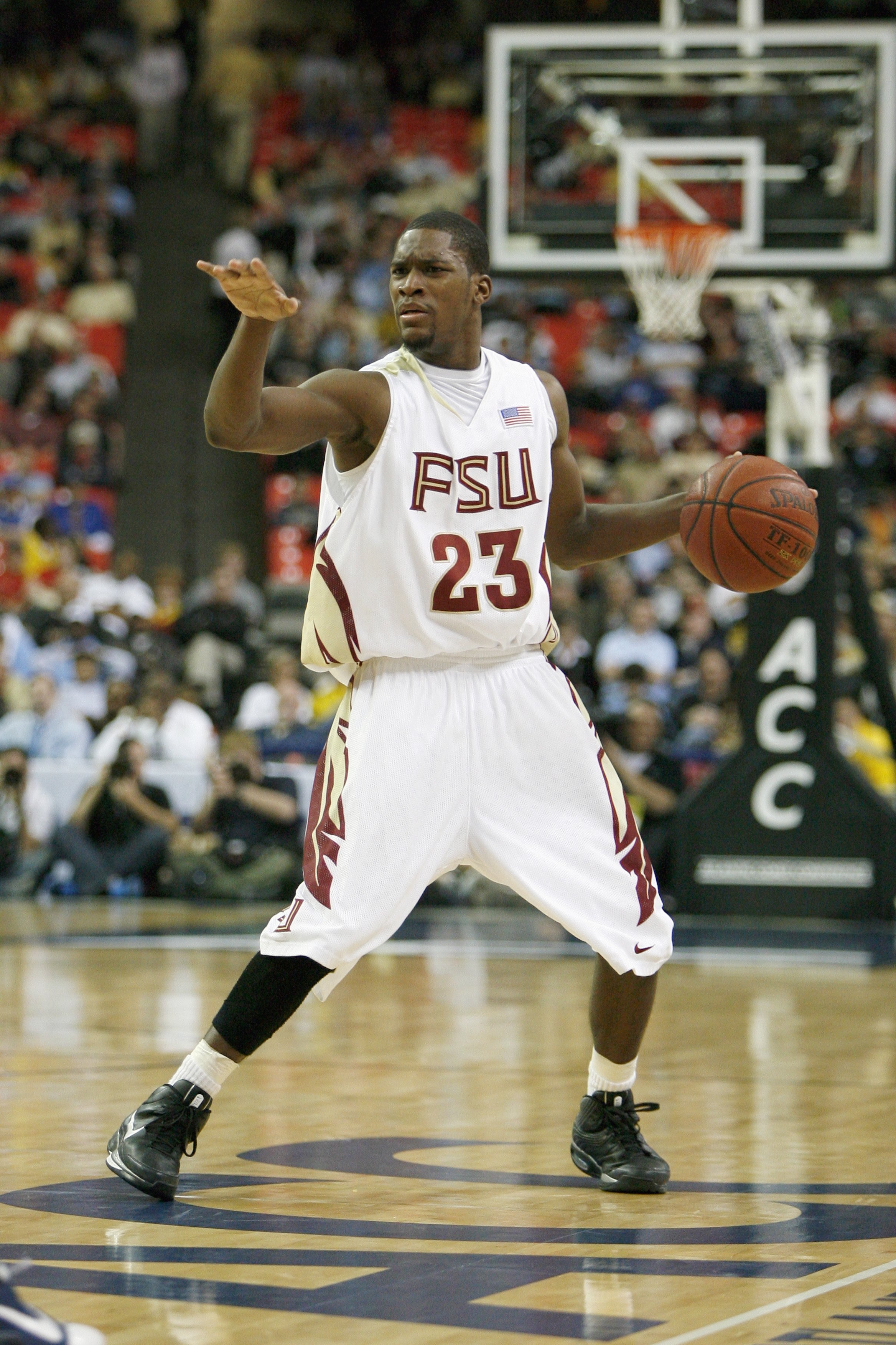 Carmelo Anthony and the New York Knicks' NCAA Tournament Moments