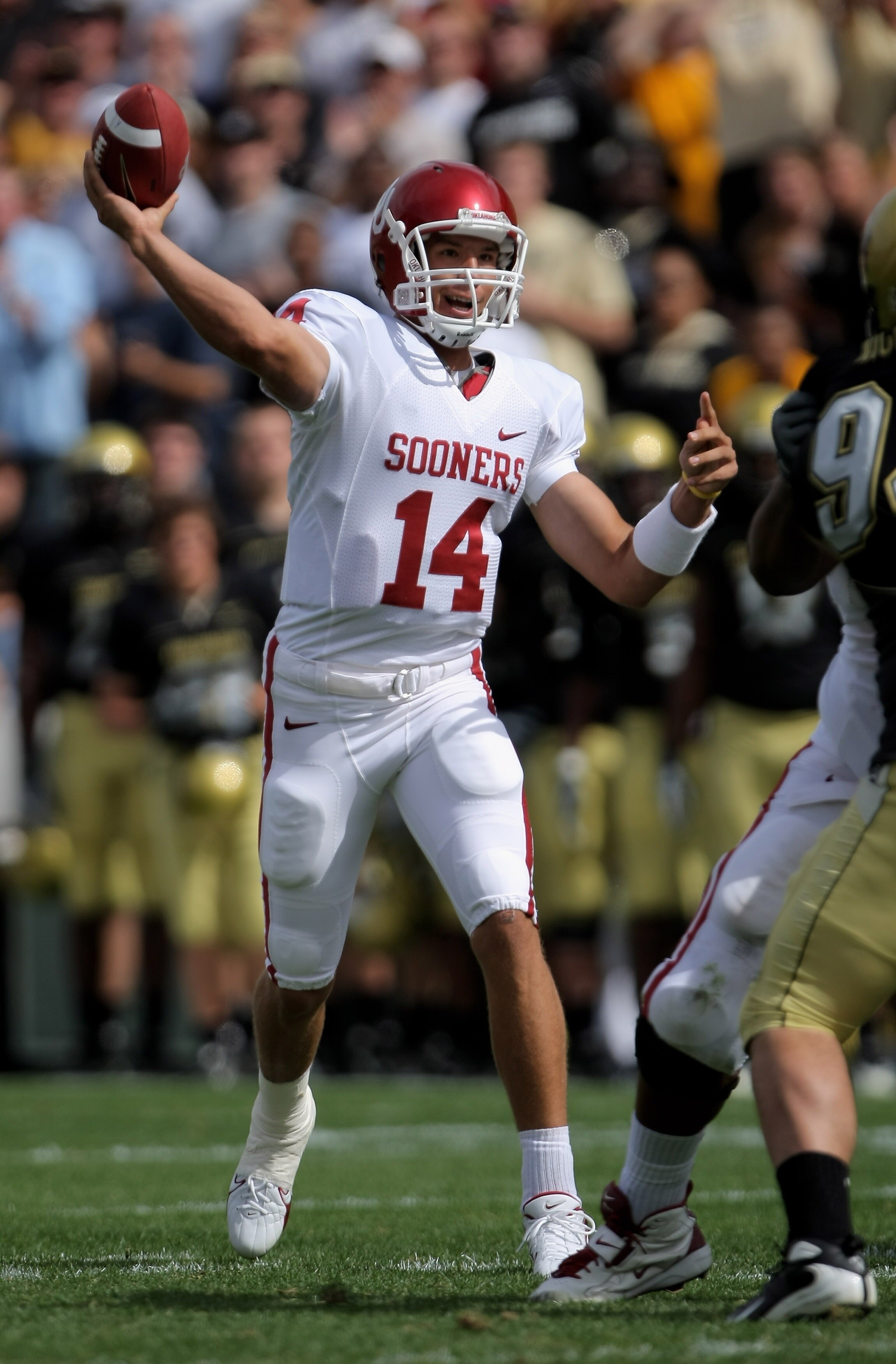 NCAA Football: The Top 15 QBs in Big 12 History