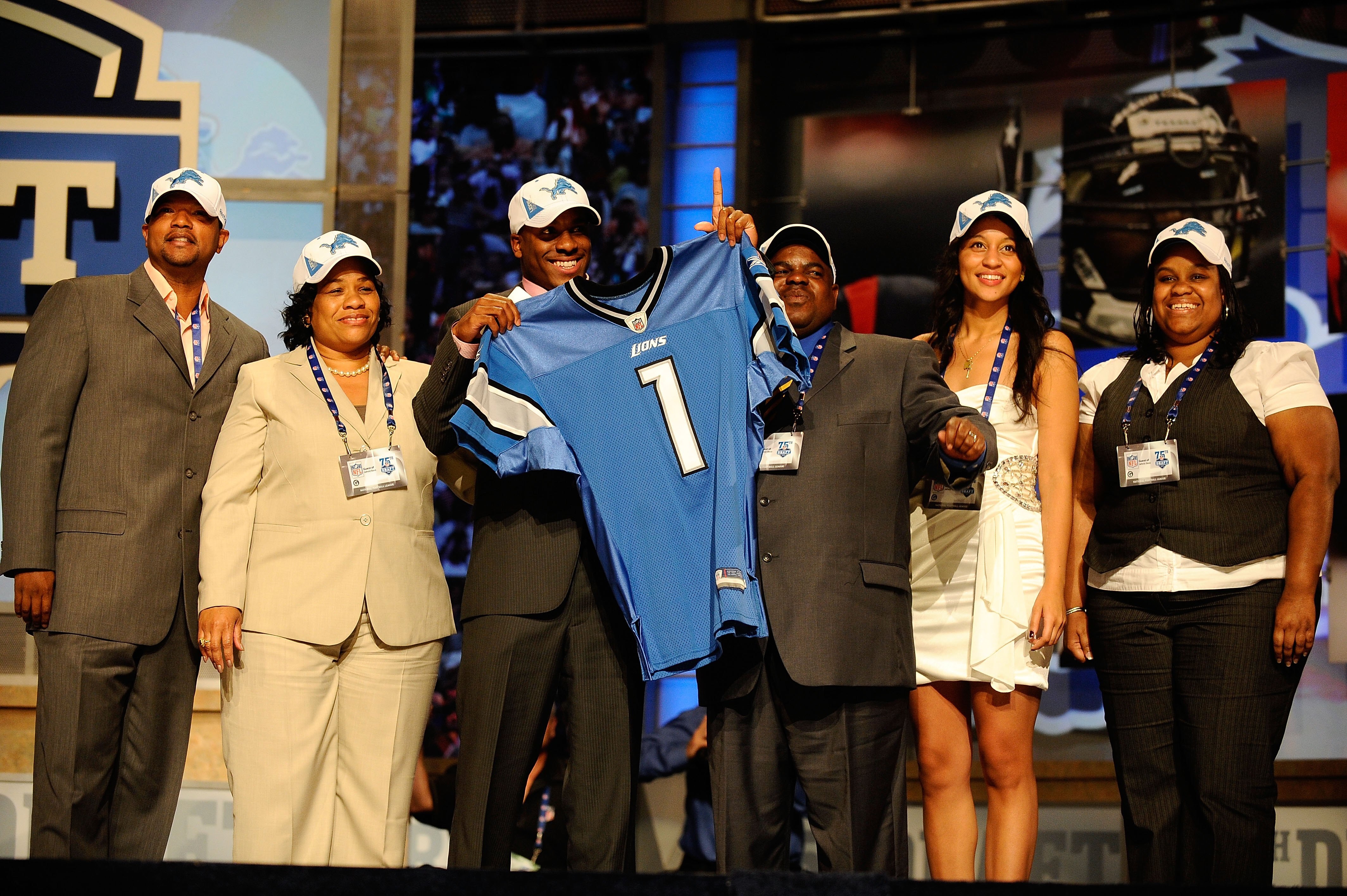 NFL Draft 2011: Who Would Each of the 32 Teams Take First Overall ...
