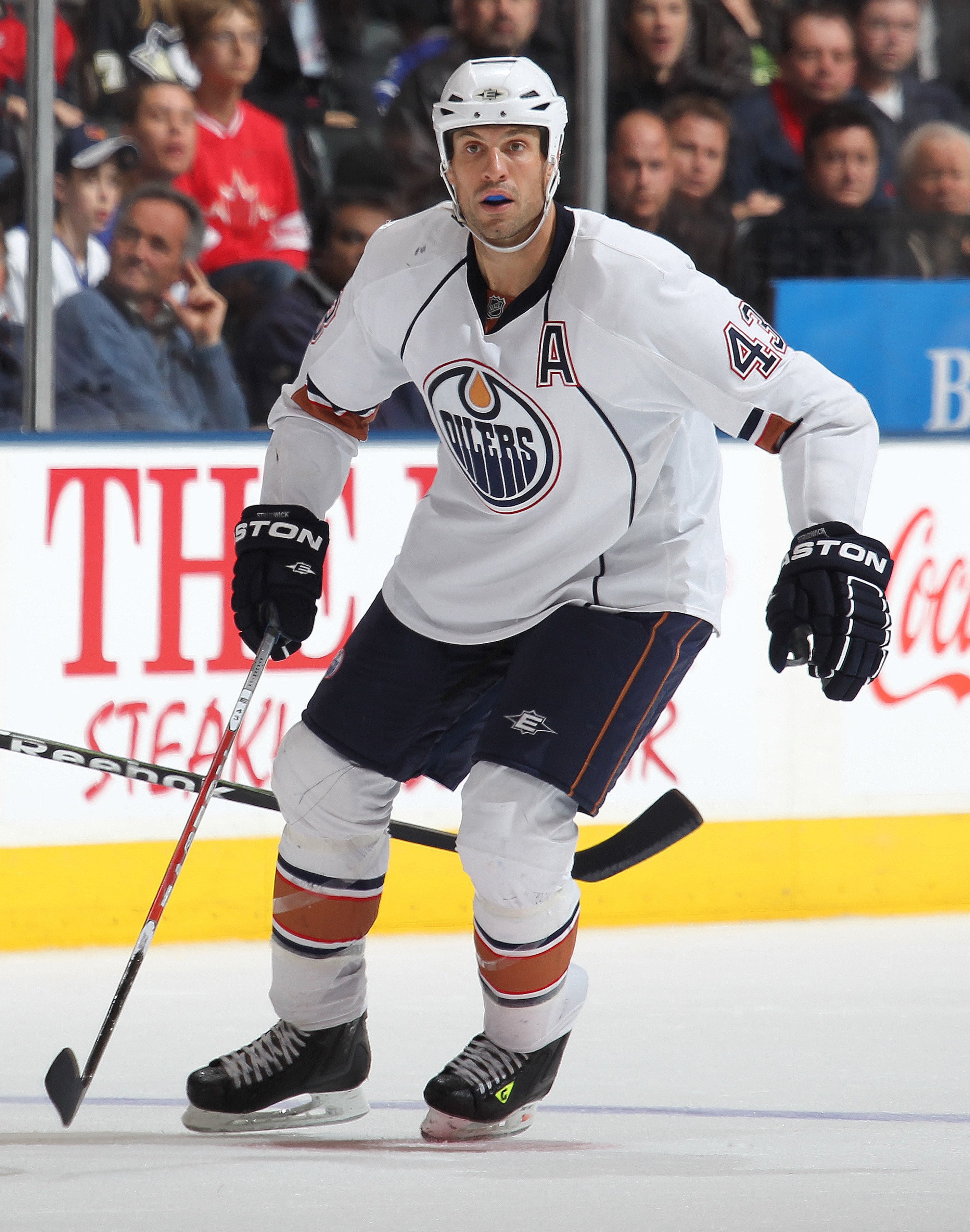 NHL Free Agency: One Player from Each Team Who Will Be Packing His Bags ...