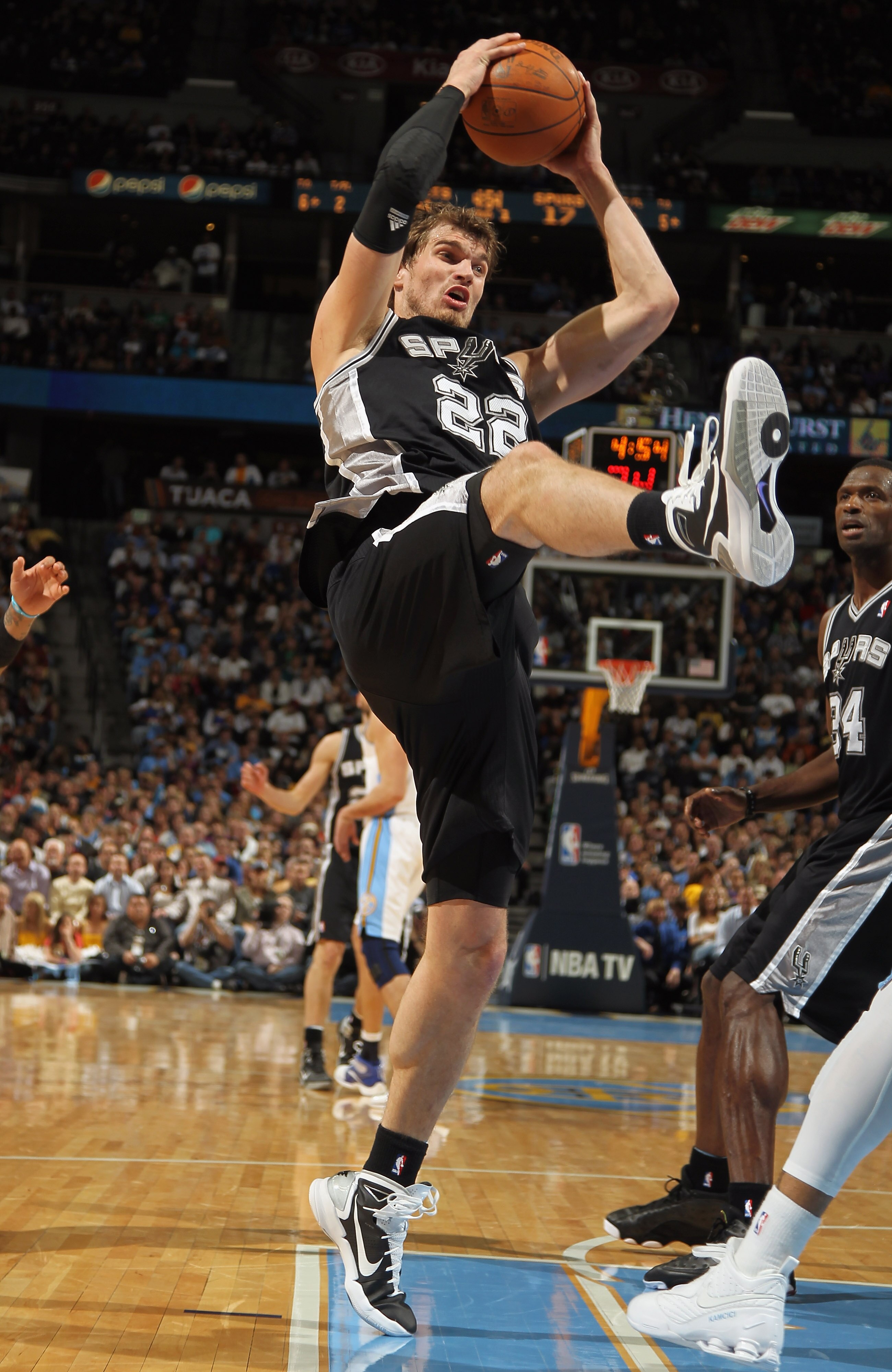 2011 NBA Playoffs: Keith Bogans and Each Team's Most Mysterious Player