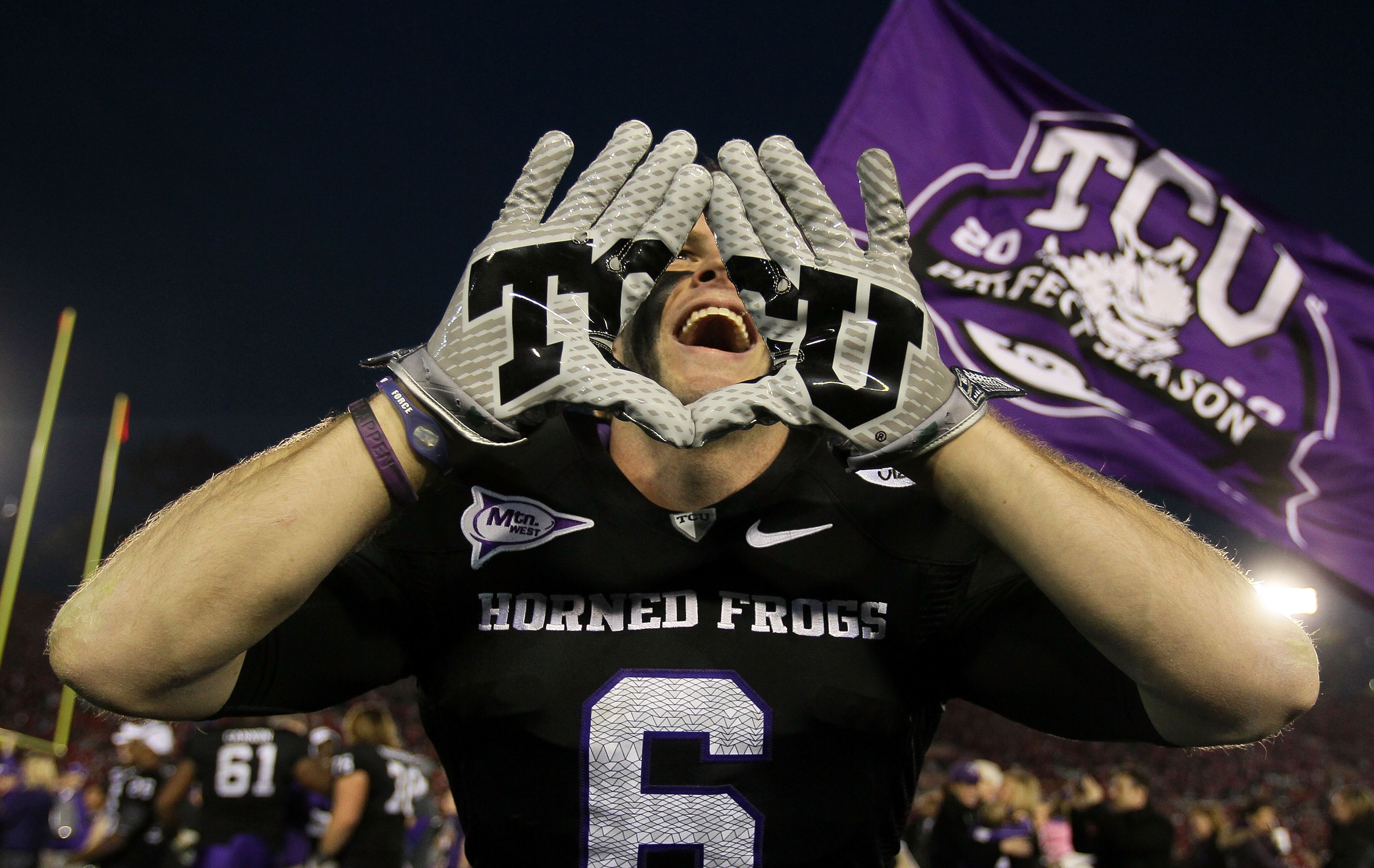 College Football: Choosing a 2011 Theme Song for Every Preseason Top 25 ...