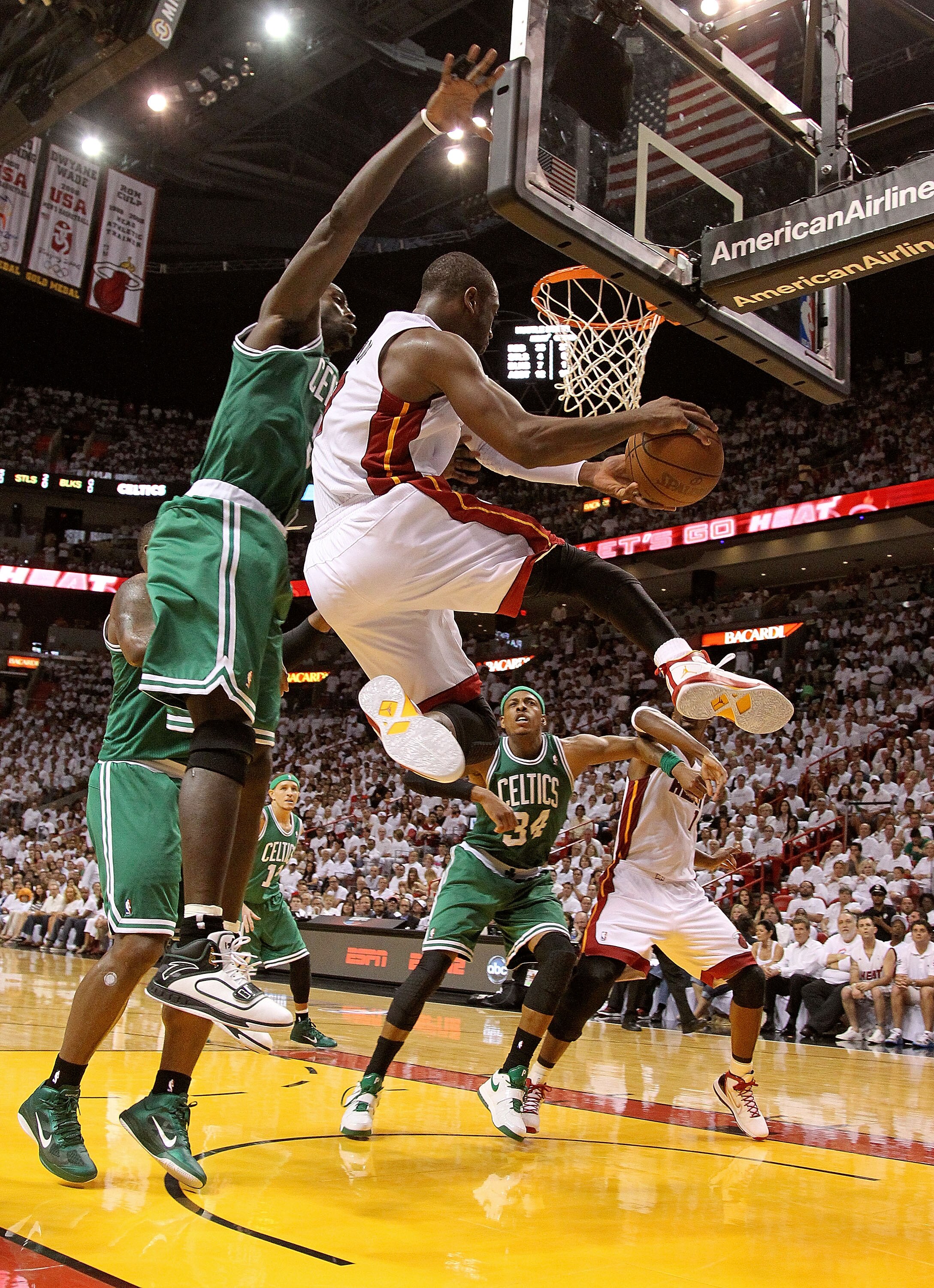 Kobe Bryant vs. LeBron James: Who Has a Greater Chance at Success in ...