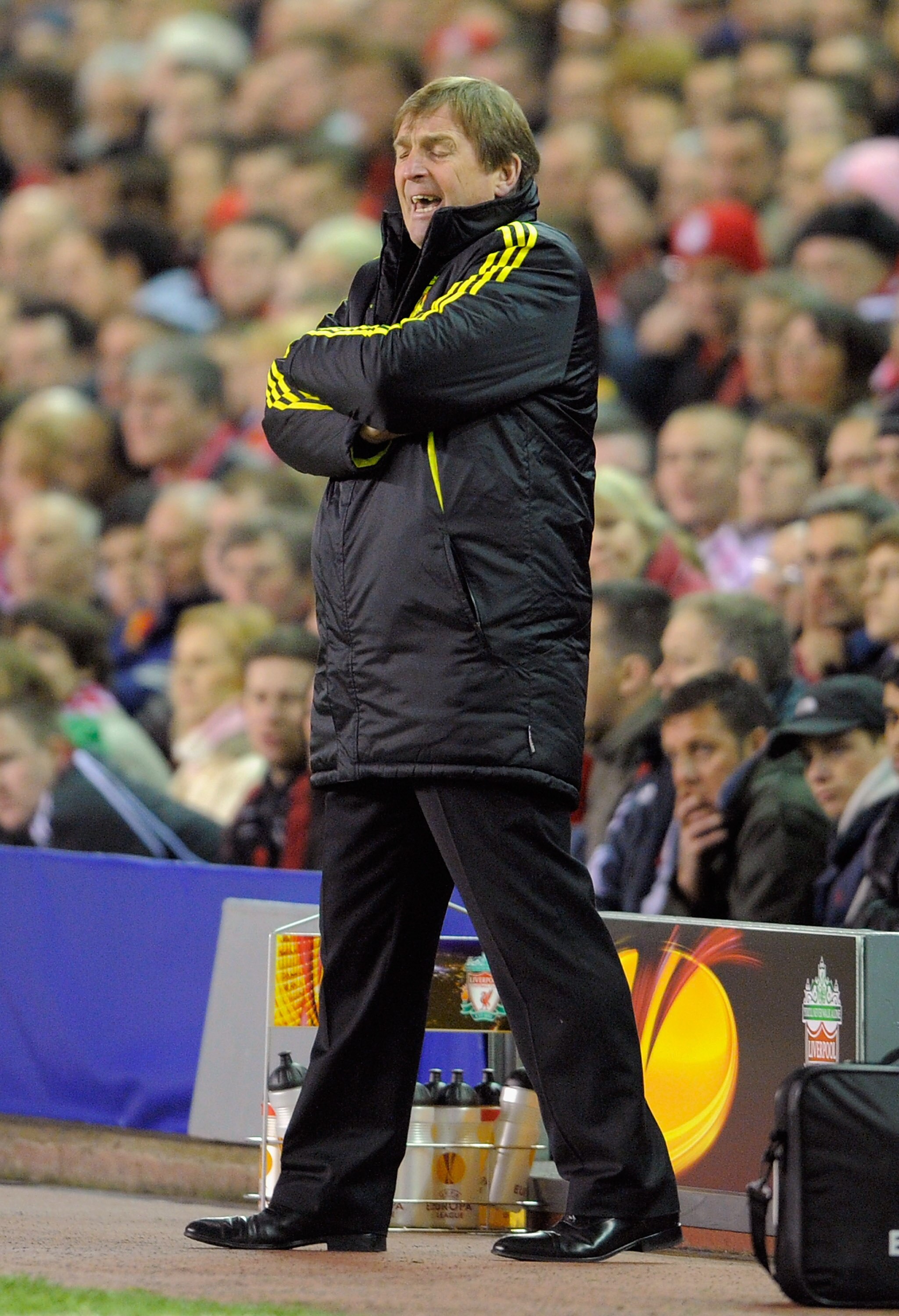 Liverpool FC: King Kenny Dalglish Signs 3-Year Contract as Reds Manager ...