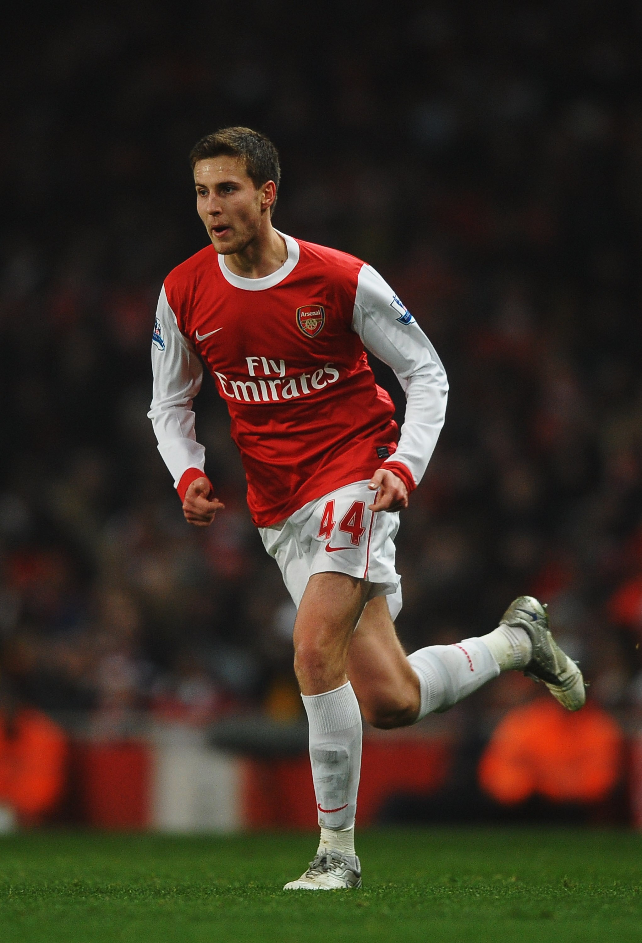 Arsenal Transfer Prospects: The Top 10 Replacements for Denilson