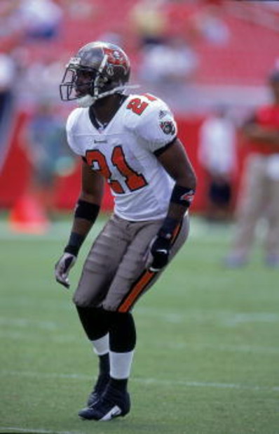 From Small Time to Prime Time: The 100 Best NFL Players Who Did Not ...