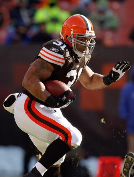 Assessing the Importance of Tradition in NFL Team Branding